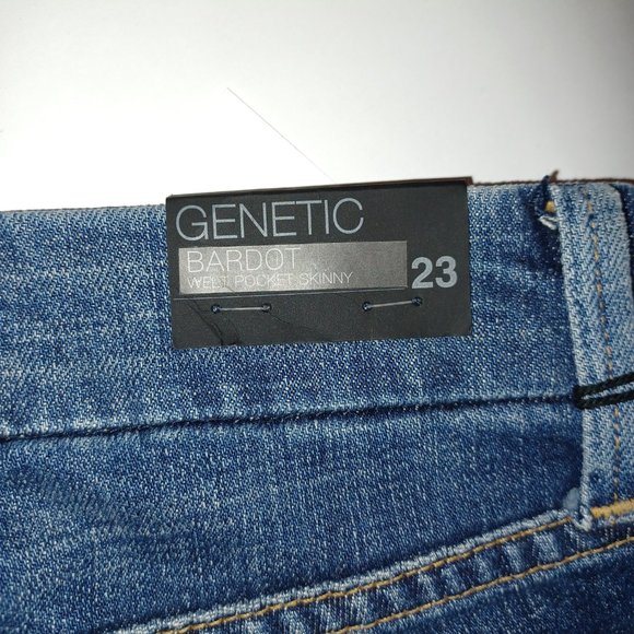 Genetic Denim | Jeans | Nwt Genetic Jeans Raw Edge Hem Skinny Jeans Two ...